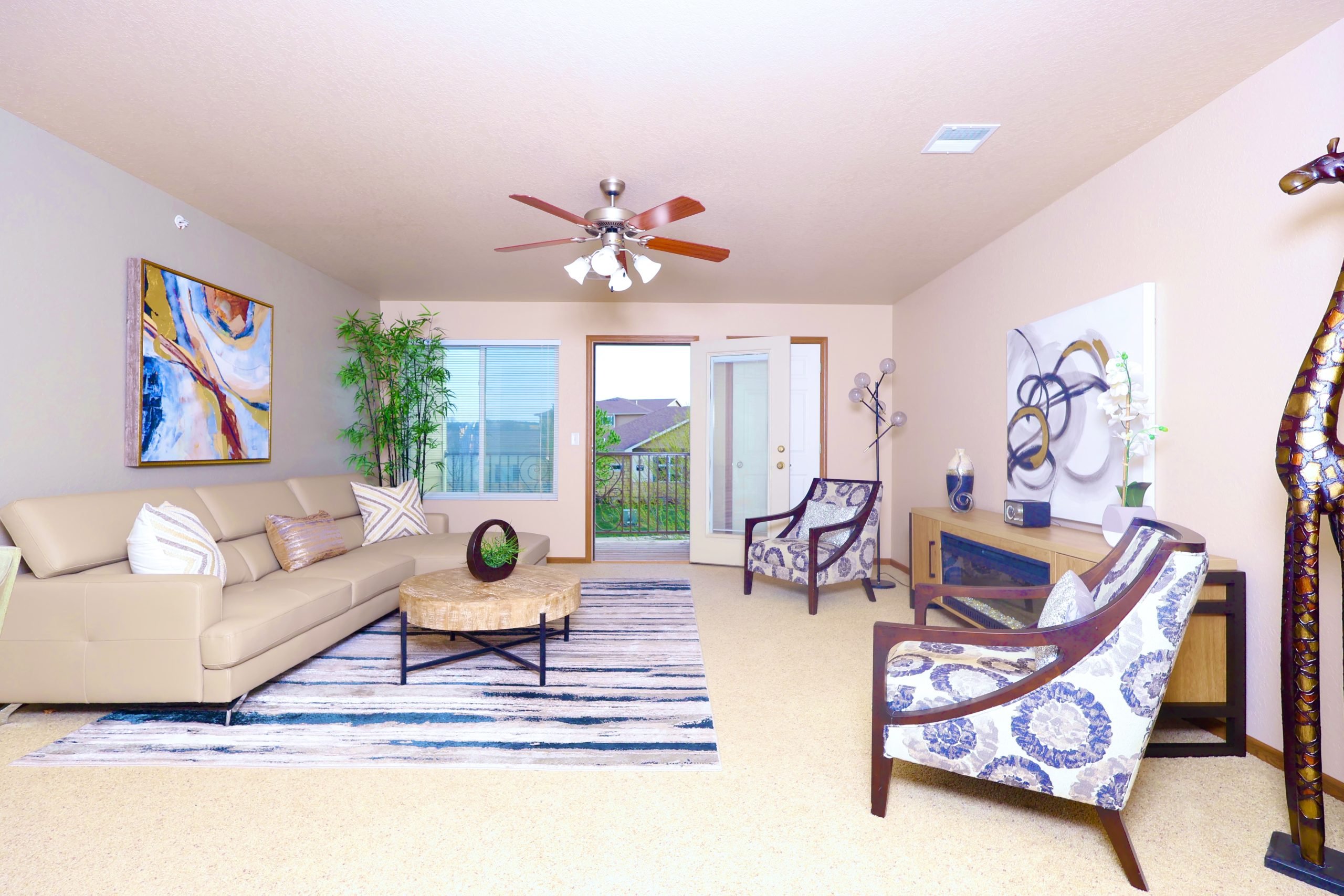 STONE POINTE | HRC Apartments and Townhomes